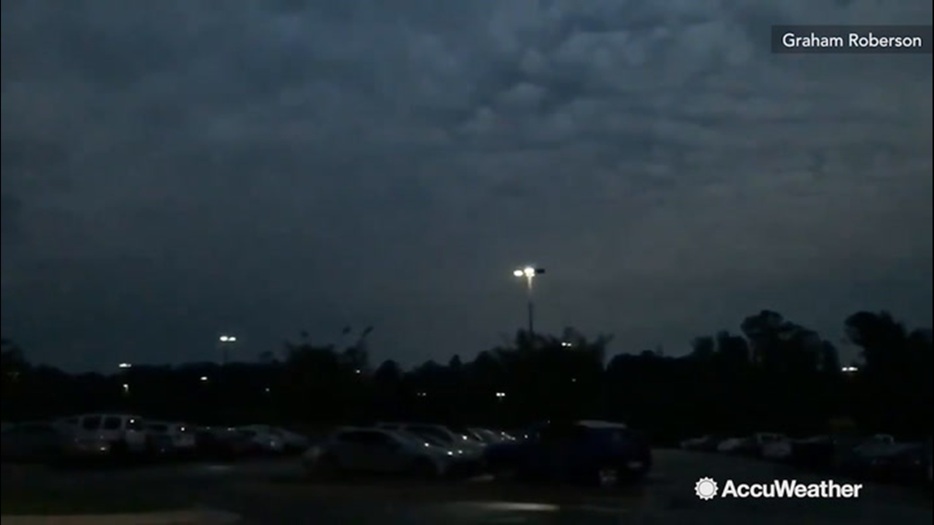 Severe storms create incredible lightning display | ksdk.com