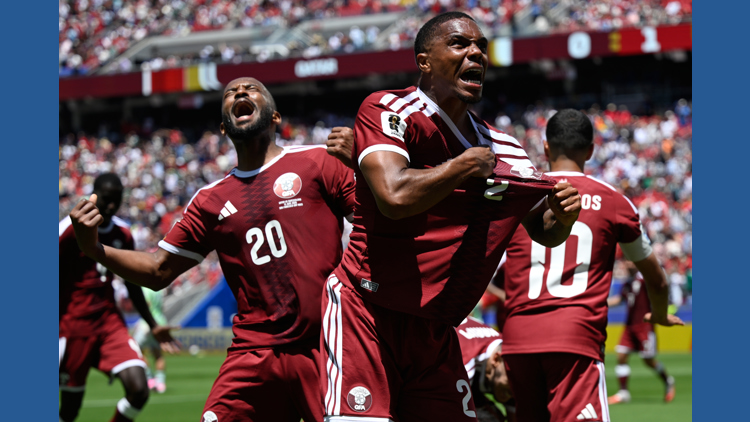 Boualem Khoukhi's goal on header in stoppage time earns Qatar a 1-1 ...