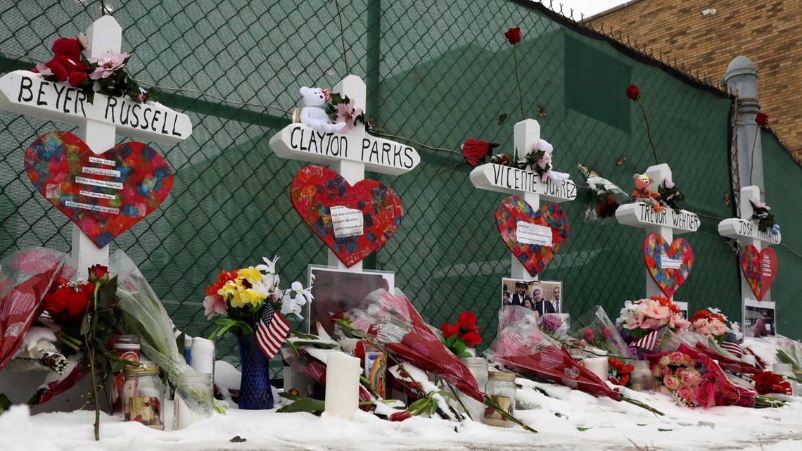 'I love you': Aurora victim texted his wife after he was shot | ksdk.com