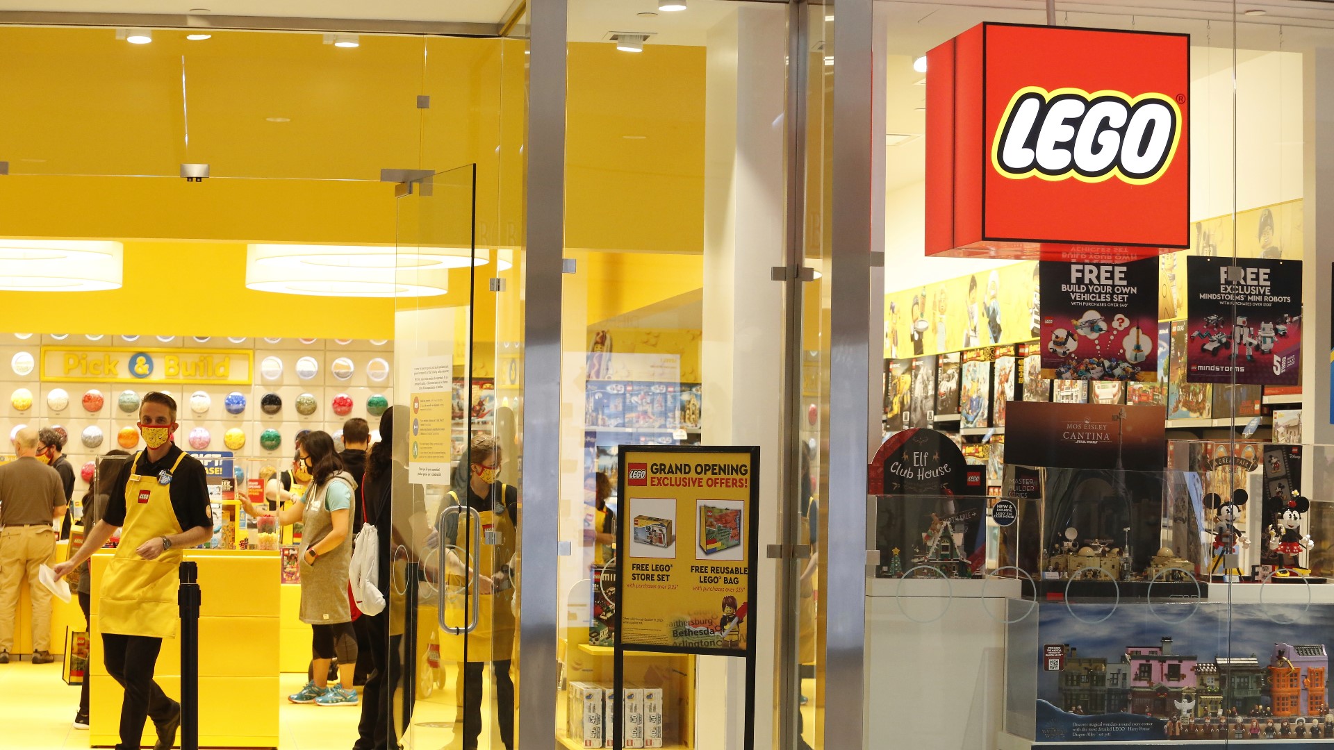 Lego announces new line of 'Smart Bricks' that interact with users ...