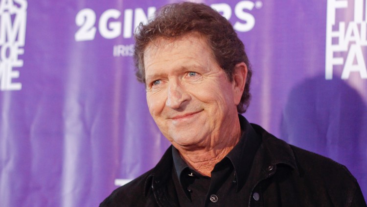 Country singer Mac Davis dies at 78 | ksdk.com