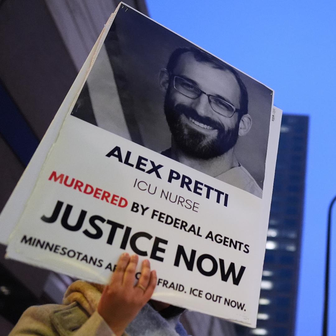 2 federal officers fired shots during encounter that killed Alex Pretti ...