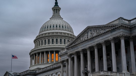 Senate advances funding bill after weeks of gridlock, takes first step ...