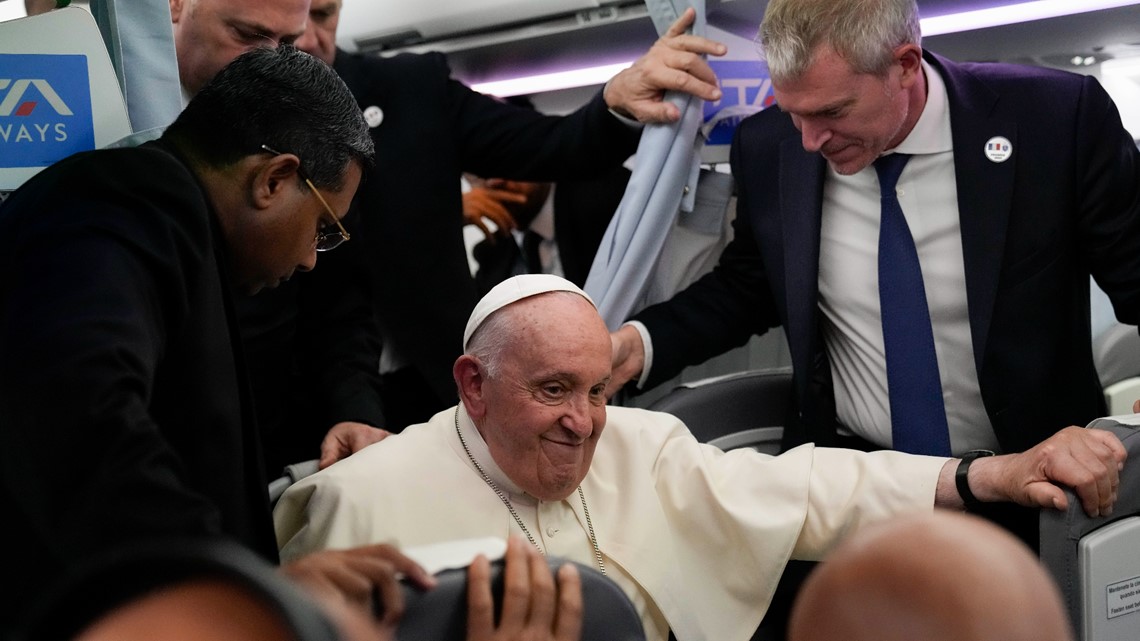 Pope Francis blames weapons industry for Russia-Ukraine war | ksdk.com