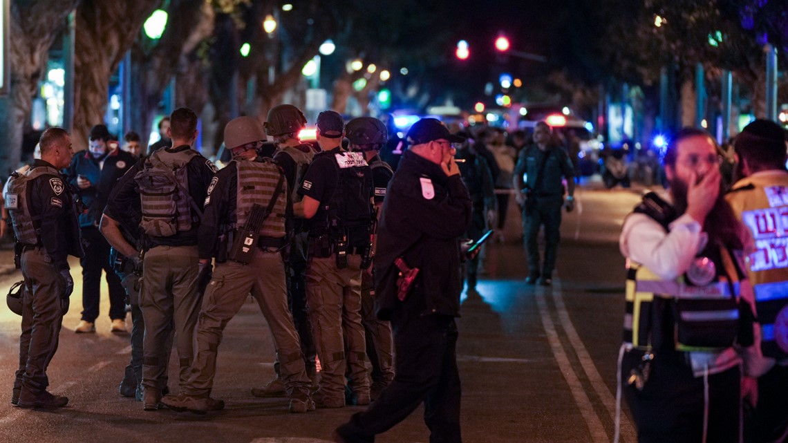 Tel Aviv shooting leaves 3 injured, Israeli police say | ksdk.com