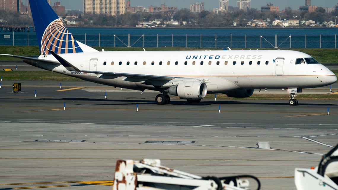United Airlines orders 100 new Boeing 787s in massive deal | ksdk.com