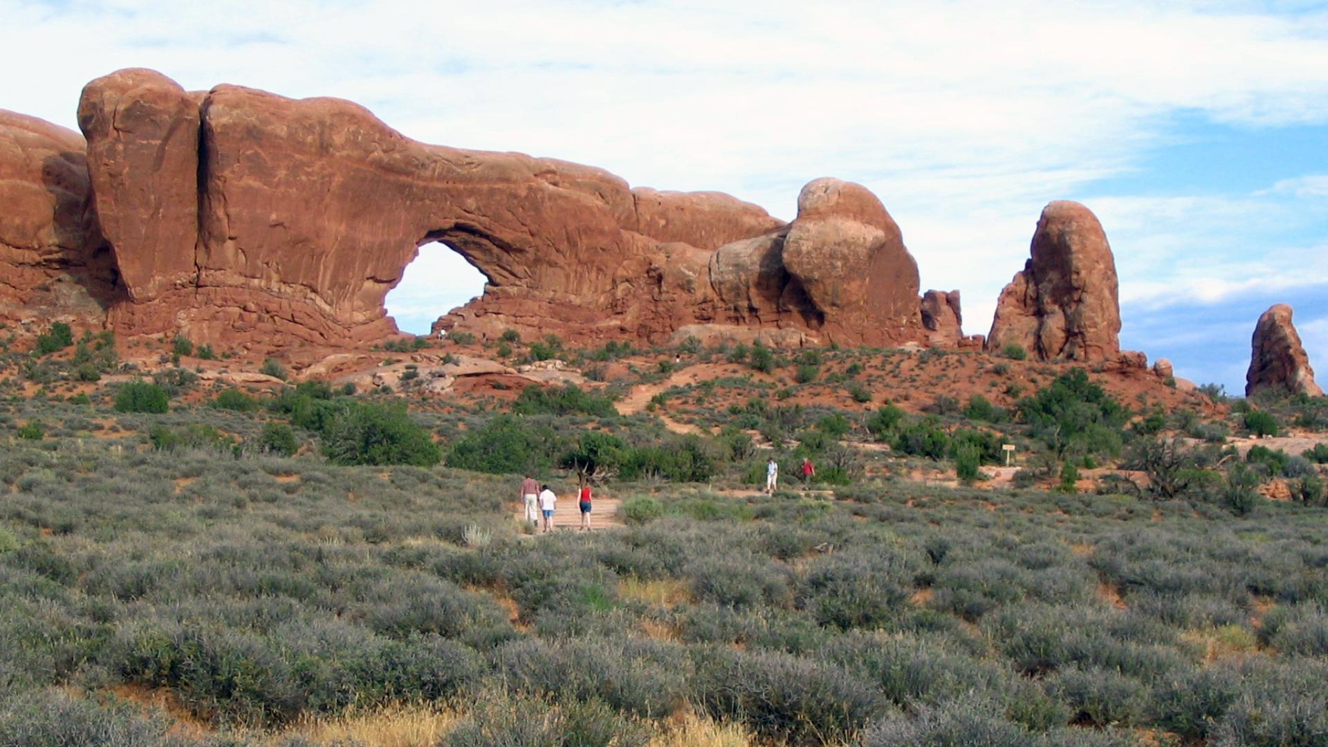 Hiker rescued from quicksand in Utah national park | ksdk.com