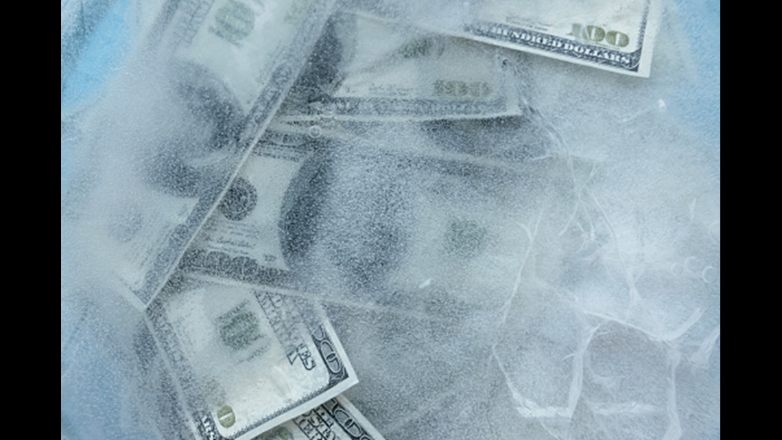 How a spending freeze can save your finances | ksdk.com