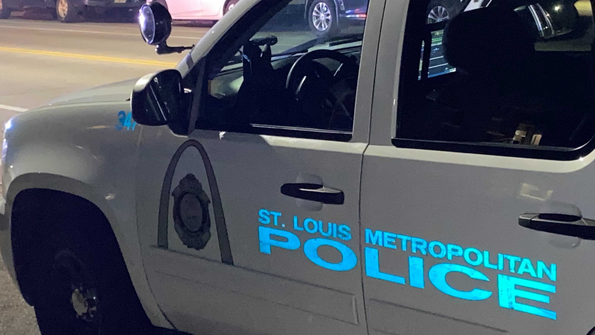 Police seek St. Louis MetroBus hammer attack suspect | ksdk.com