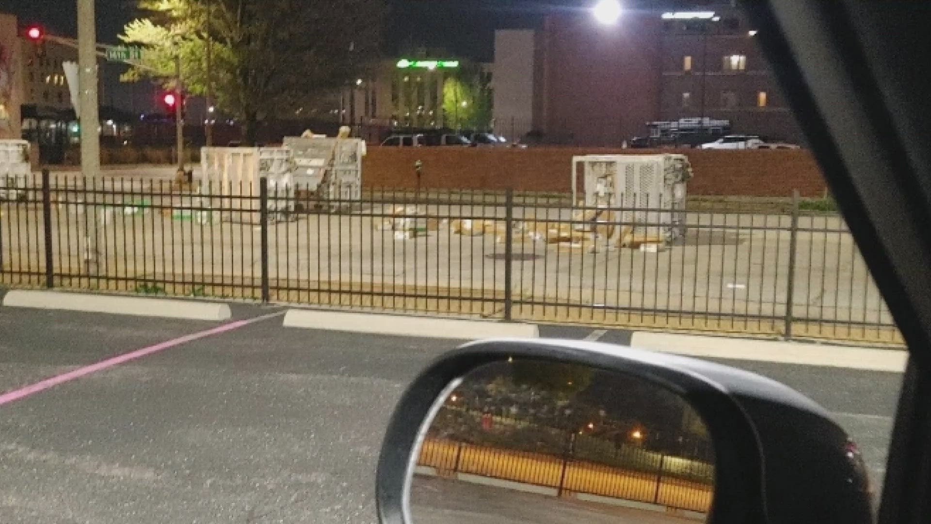 USPS truck runs red light, drops mail in St. Louis | ksdk.com