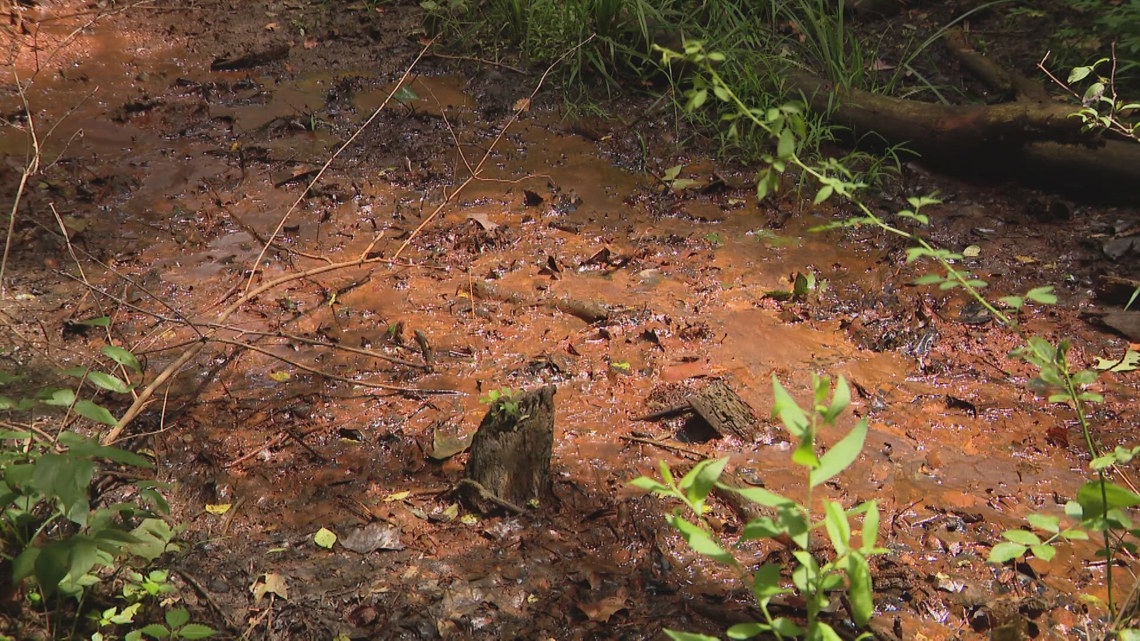 Missouri landfill cleanup bill would dissolve solid waste districts ...