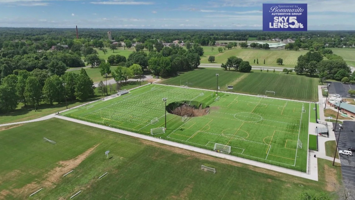 Investigative drilling begins near Alton, Illinois, sinkhole | ksdk.com