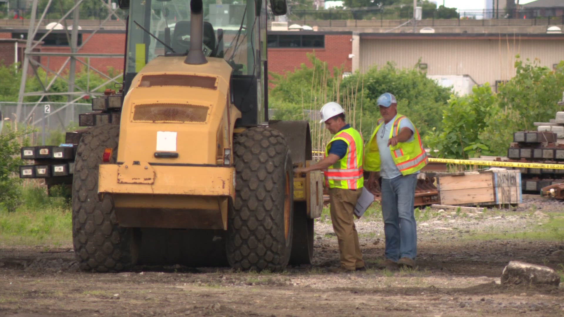 St. Louis construction worker killed by his own equipment, police say ...