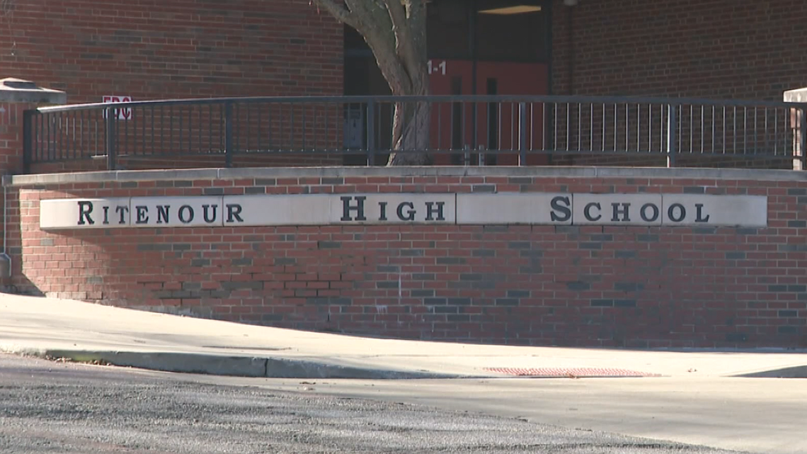 Ritenour High remote, Centralia schools canceled due to threats | ksdk.com