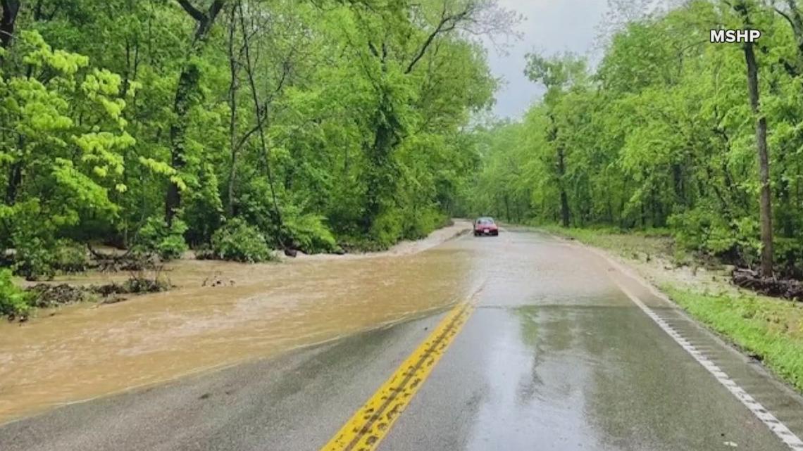 Laura Barczewski - Journalist Profile - Intelligent Relations