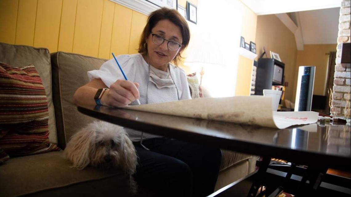 Jane Dueker turns to crafts through pandemic | ksdk.com