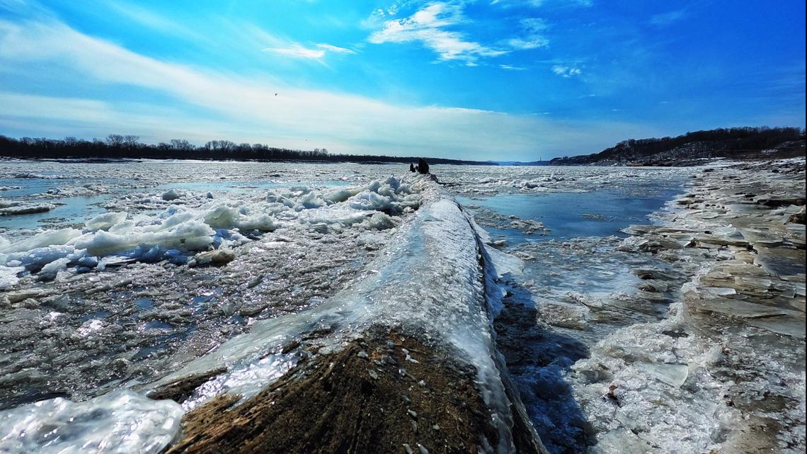 The Mississippi and Missouri rivers are icing over it's so cold | ksdk.com