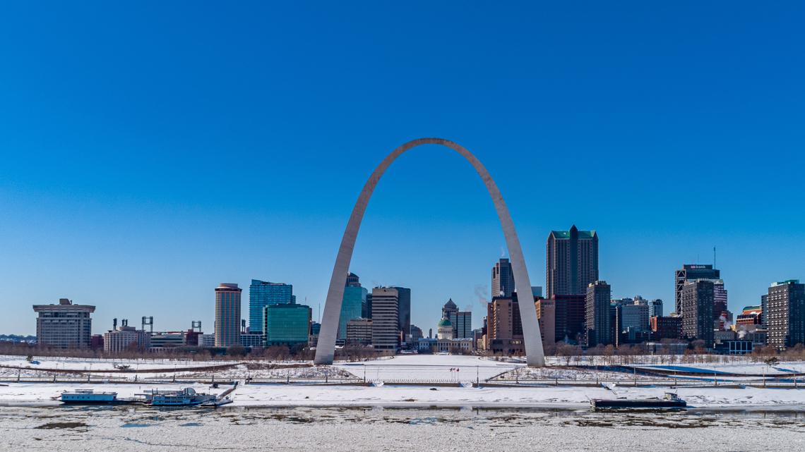 Drone video captures snow-covered St. Louis | ksdk.com