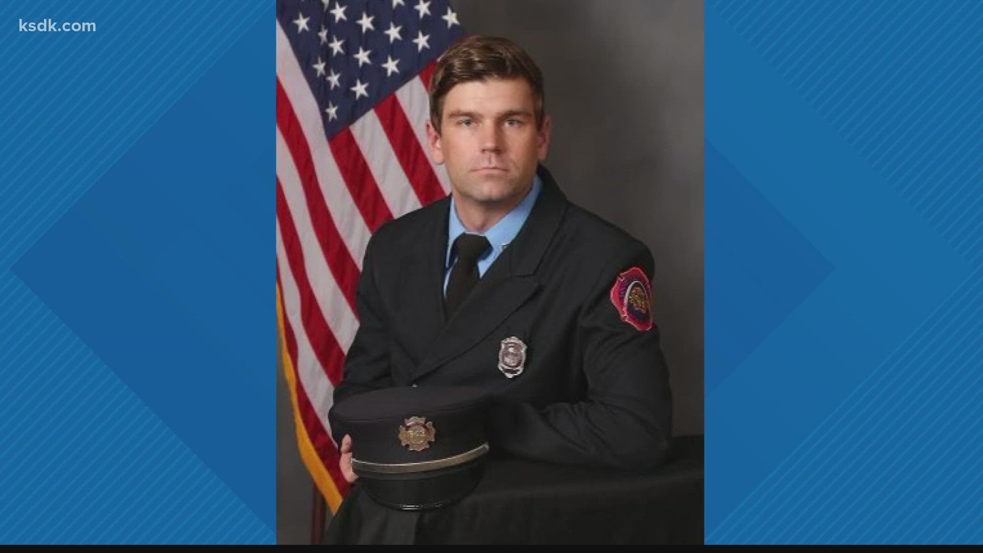 St. Louis firefighter dies after roof collapses in vacant house | ksdk.com