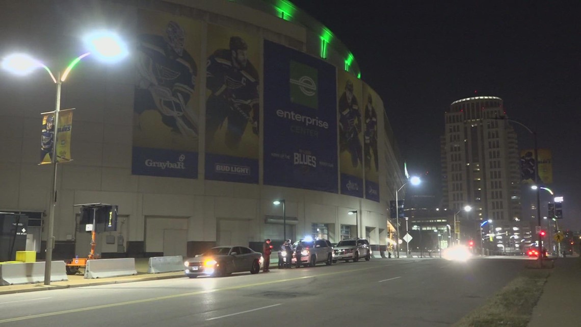 Police respond to carjacking just outside Enterprise Center | ksdk.com