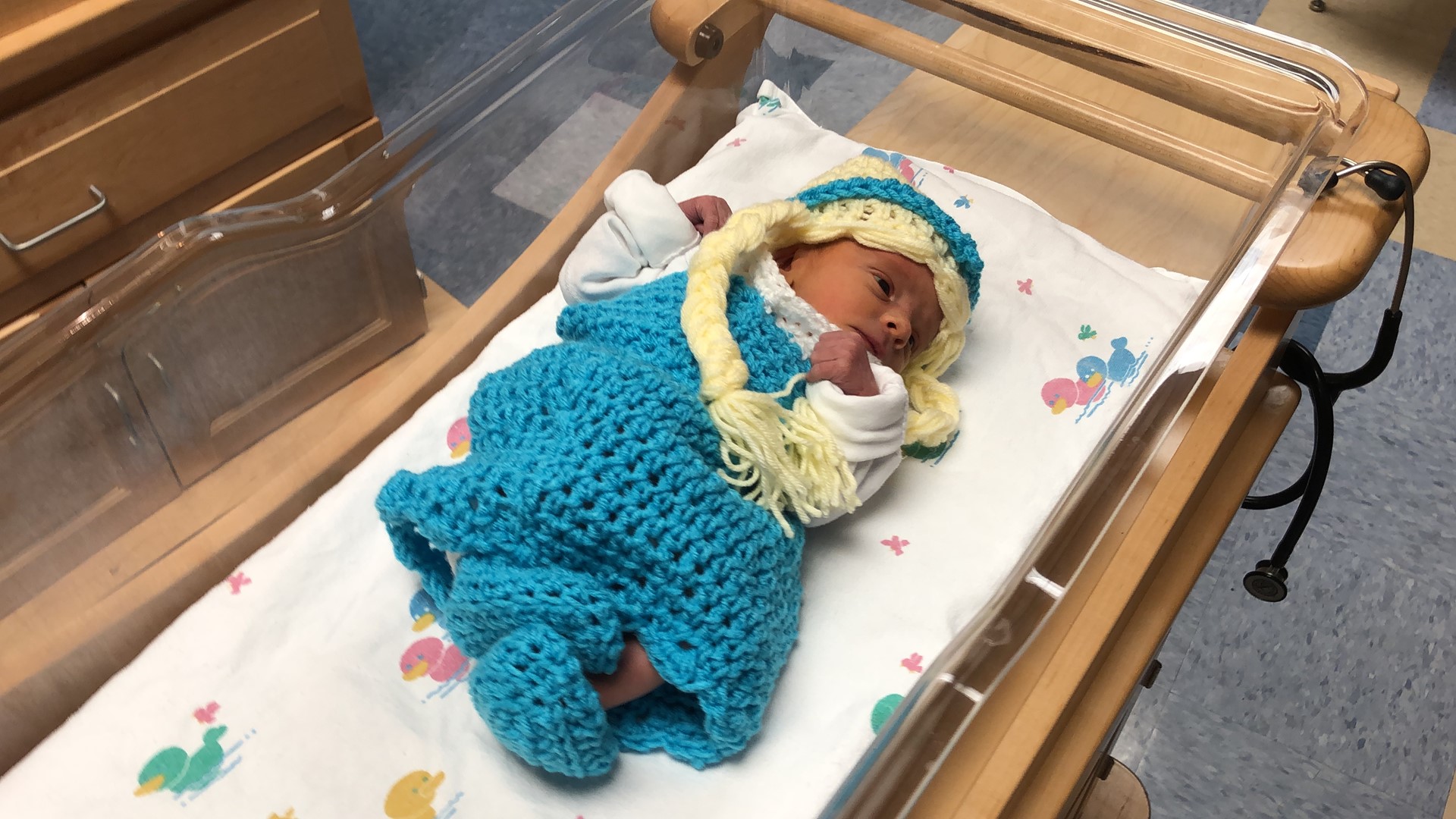 Frozen 2 | Newborns dressed in Frozen 2 outfits | ksdk.com
