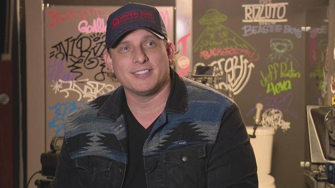 Meet comedian Rafe Williams, new member on 'The Rizzuto Show' | ksdk.com