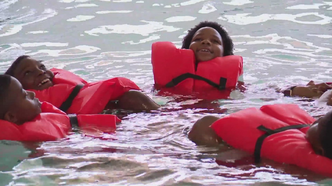 Laura Barczewski is a reporter at 5 On Your Side | ksdk.com