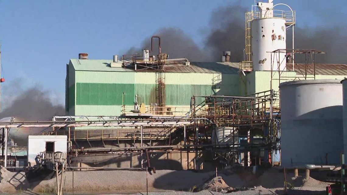 Fire at Sauget industrial park creates smoke cloud visible for miles ...