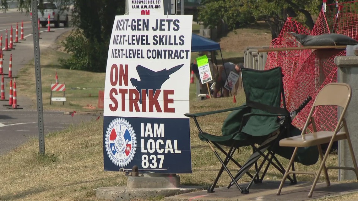 Boeing workers vote on new labor deal Friday | ksdk.com
