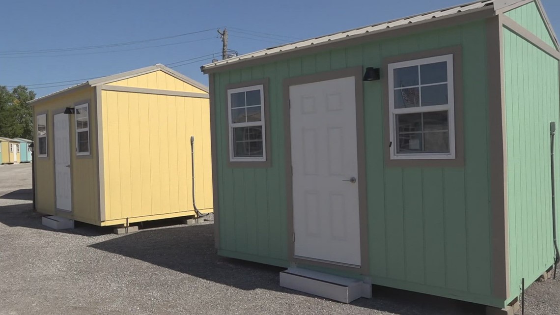 Tiny homes in St. Louis provide shelter for homeless people | ksdk.com