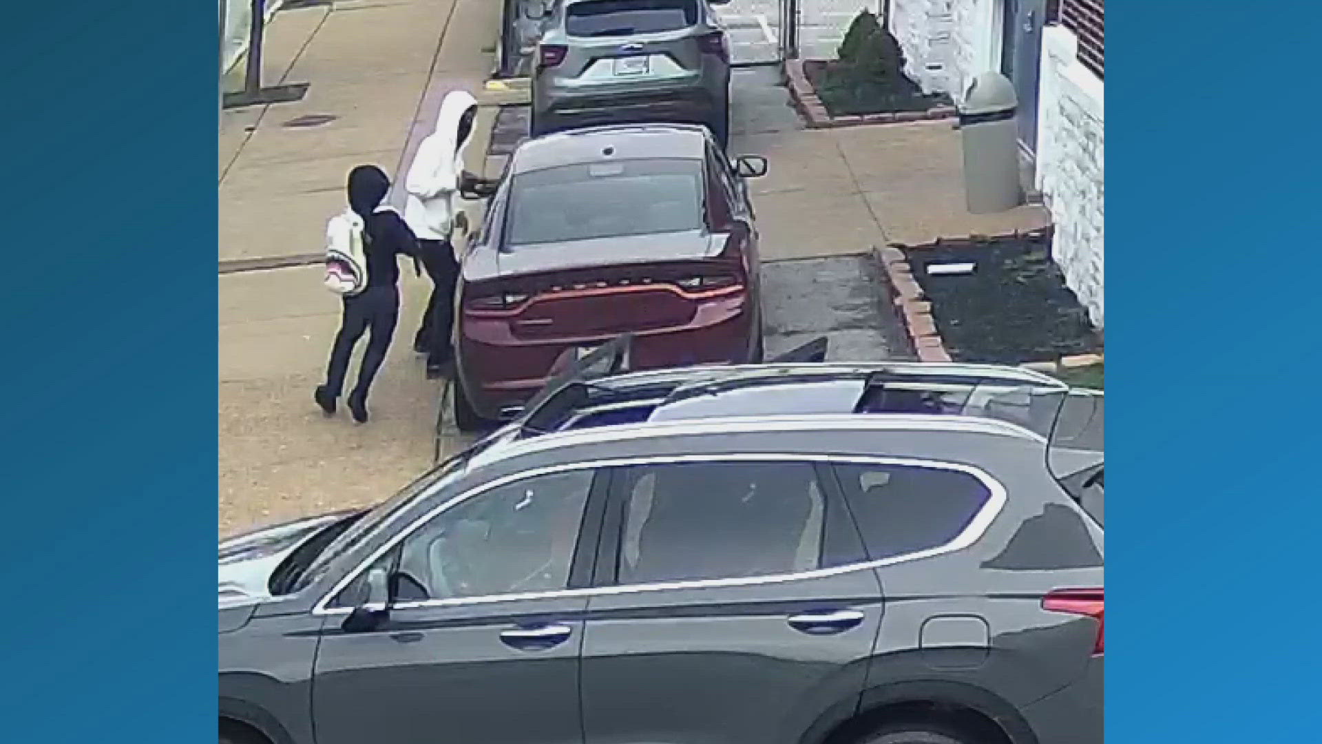 St. Louis police need help finding carjacking suspects | ksdk.com St. Louis police need help finding carjacking suspects | ksdk.com