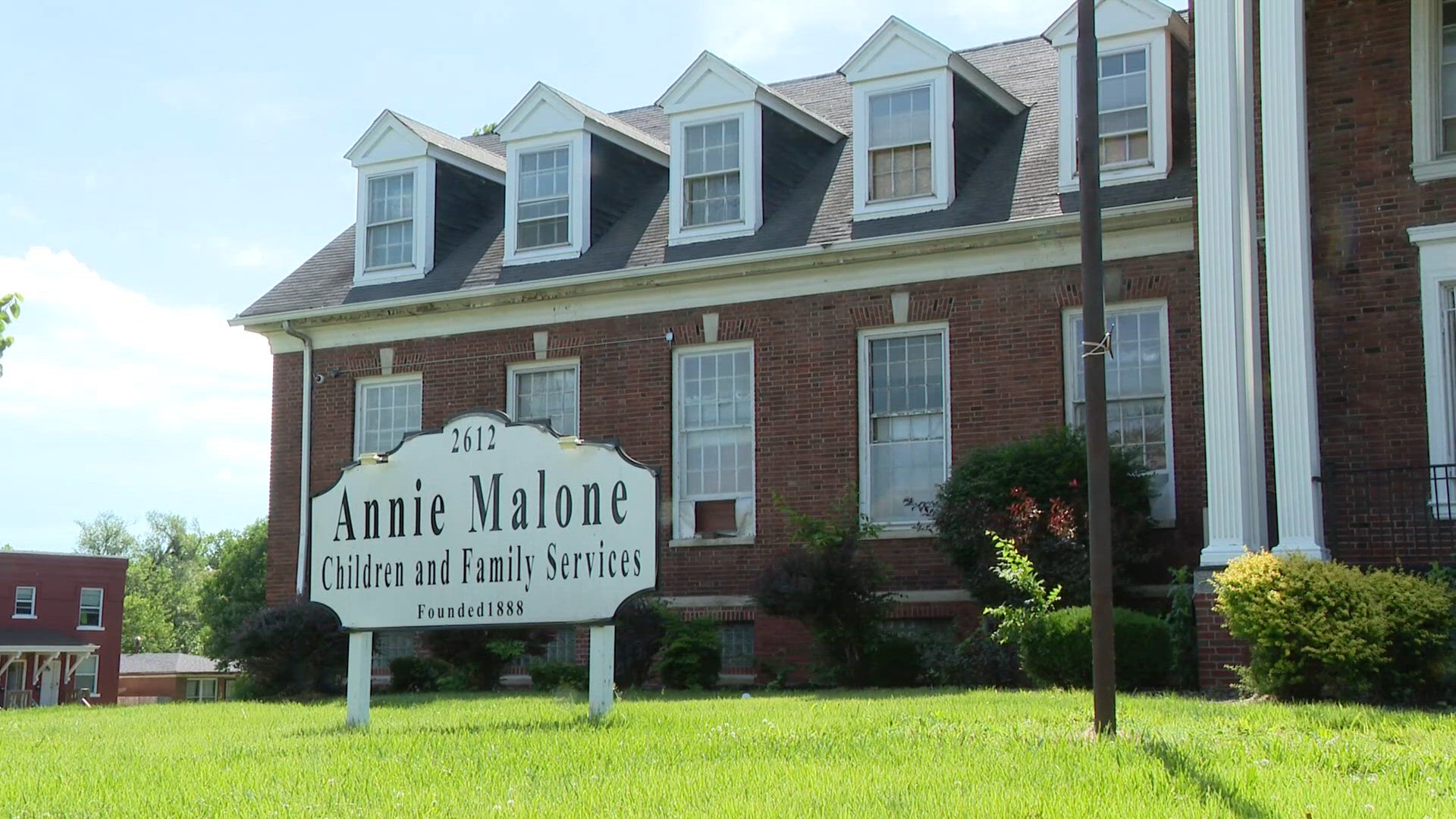 Annie Malone Foundation receives grant | ksdk.com