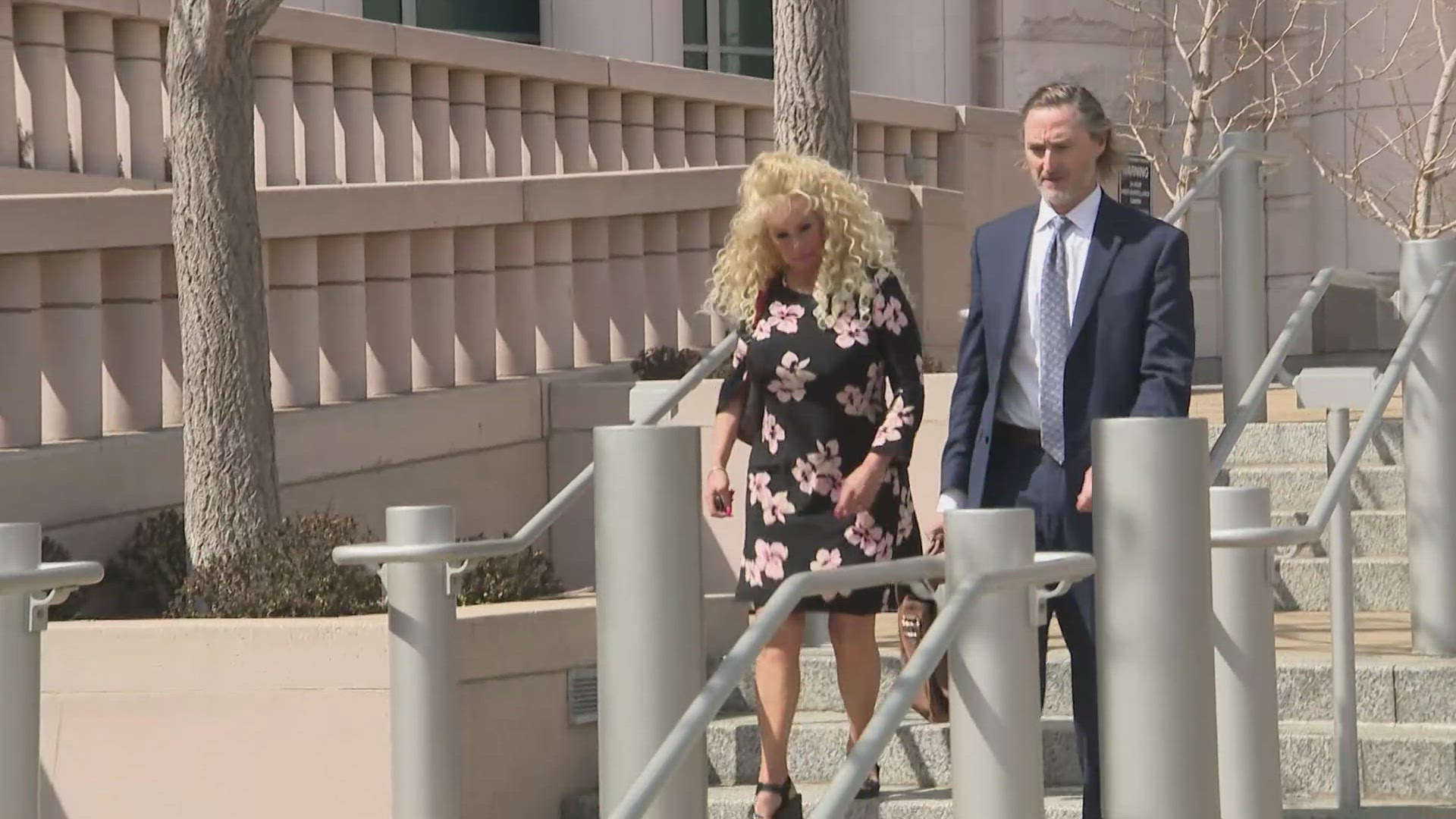 'Chimp Crazy' star Tonia Haddix jailed for hiding chimp despite court ...