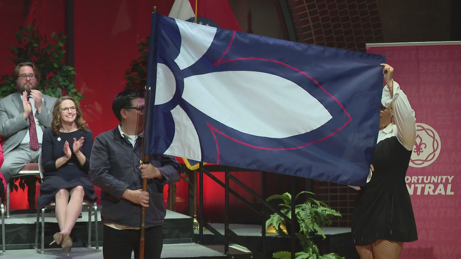 St. Louis County reveals new flag by local artists | ksdk.com