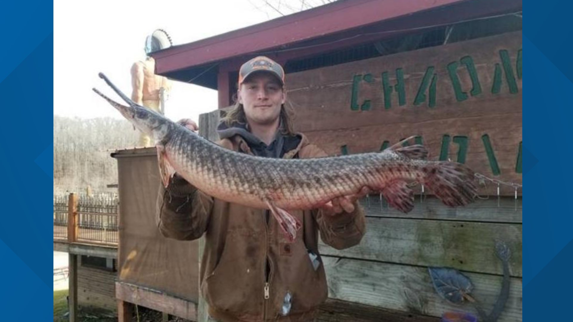 Missouri fisherman catches world record spotted gar | ksdk.com