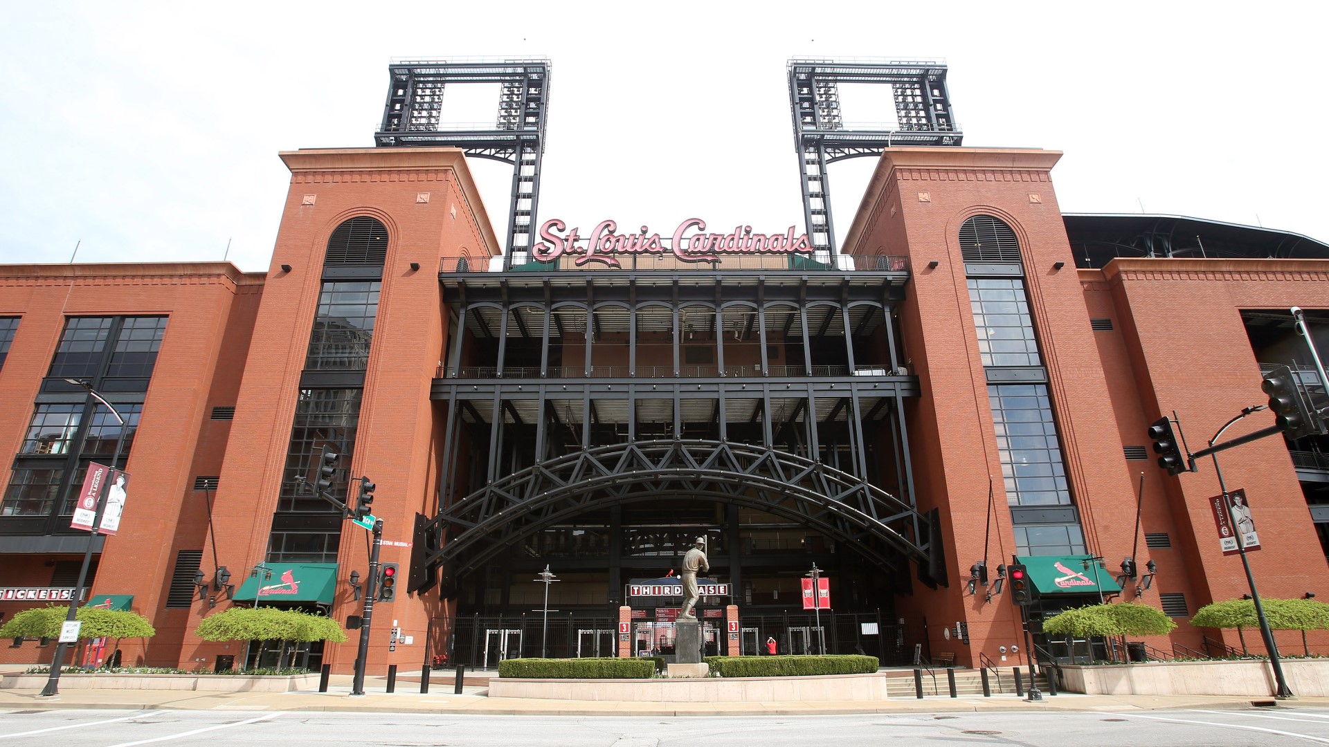 Heading to Busch Stadium? Here are your food options for 2026 | ksdk.com