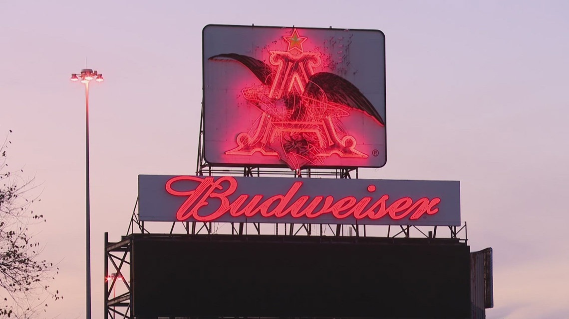 Anheuser-Busch relights iconic 'flying eagle' sign along I-64 | ksdk.com