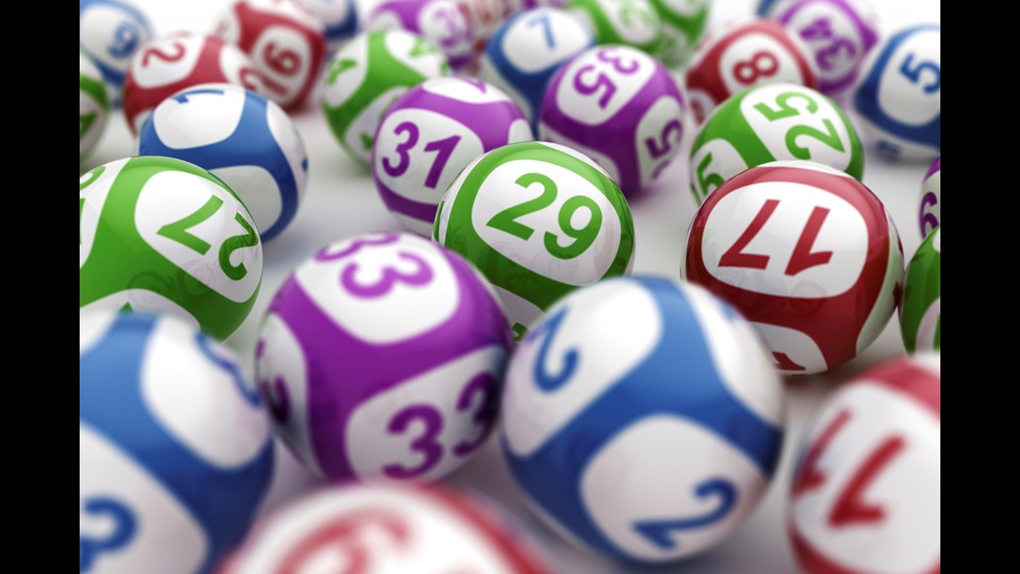 Granite City woman wins $200,000 Illinois lottery | ksdk.com