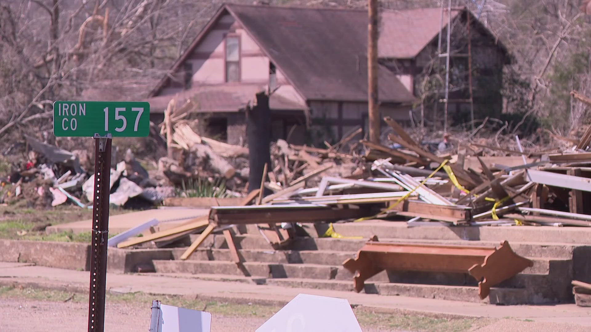 A small Missouri town wrecked by an EF3 tornado | ksdk.com