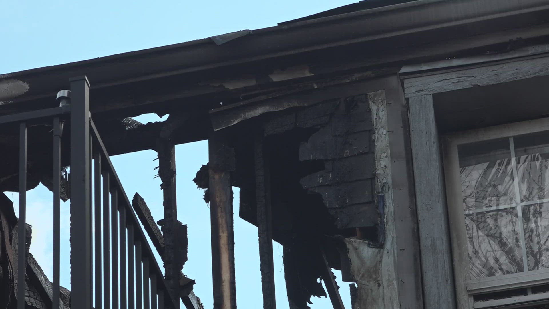 St. Charles fire injuries resident, firefighter | ksdk.com