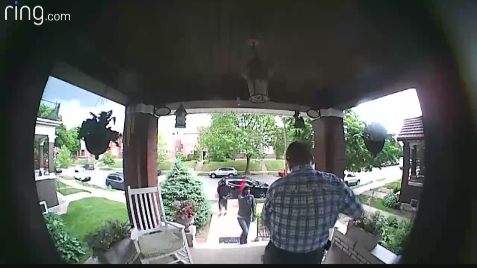 'Grab the gun!': Attempted robbery caught on doorbell camera | ksdk.com 'Grab the gun!': Attempted robbery caught on doorbell camera | ksdk.com