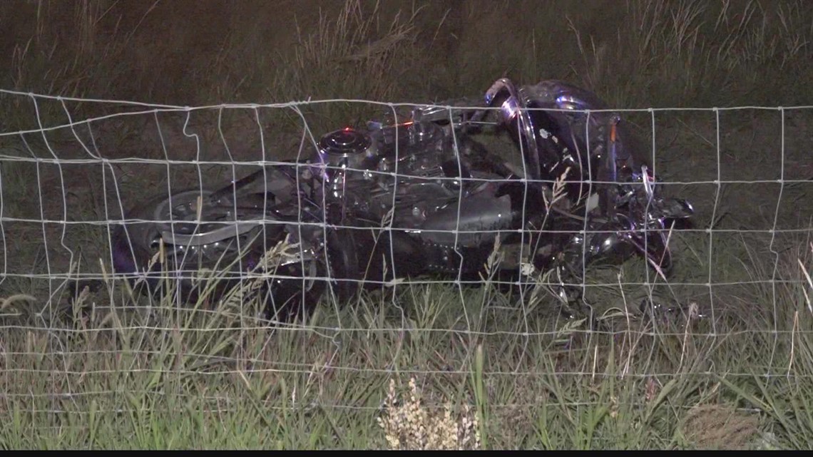 Motorcycle crash leaves 2 injured near Pontoon Beach | ksdk.com