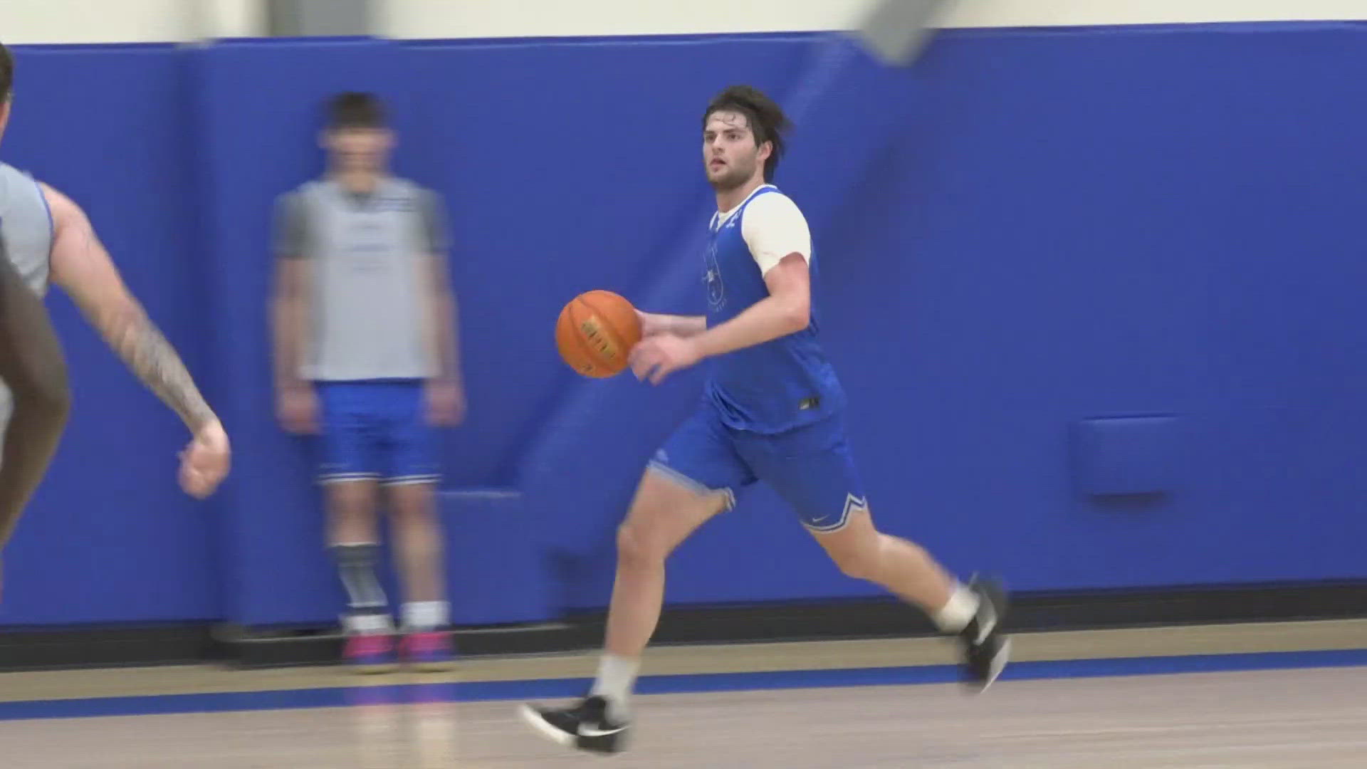 SLU men's basketball team prepares for exhibition game against Bradley ...