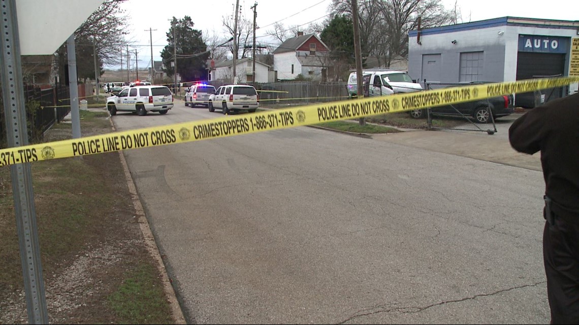 Homicide detectives investigating St. Louis double shooting | ksdk.com