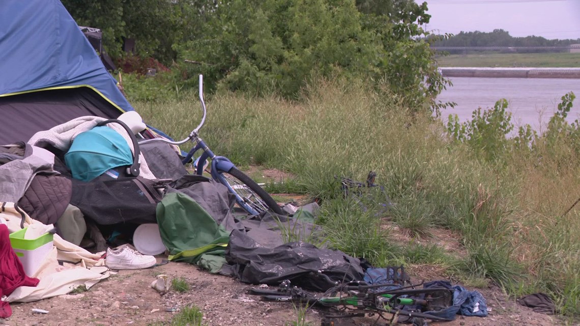 Signs of poverty rise across the country | ksdk.com