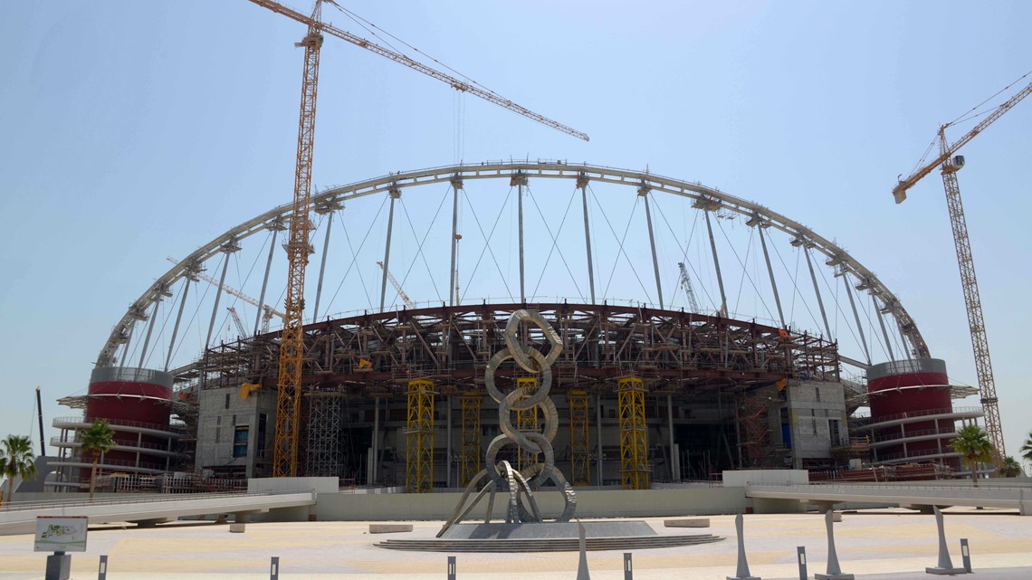 Crowds in Moscow make Qatar rethink 2022 World Cup plans | ksdk.com