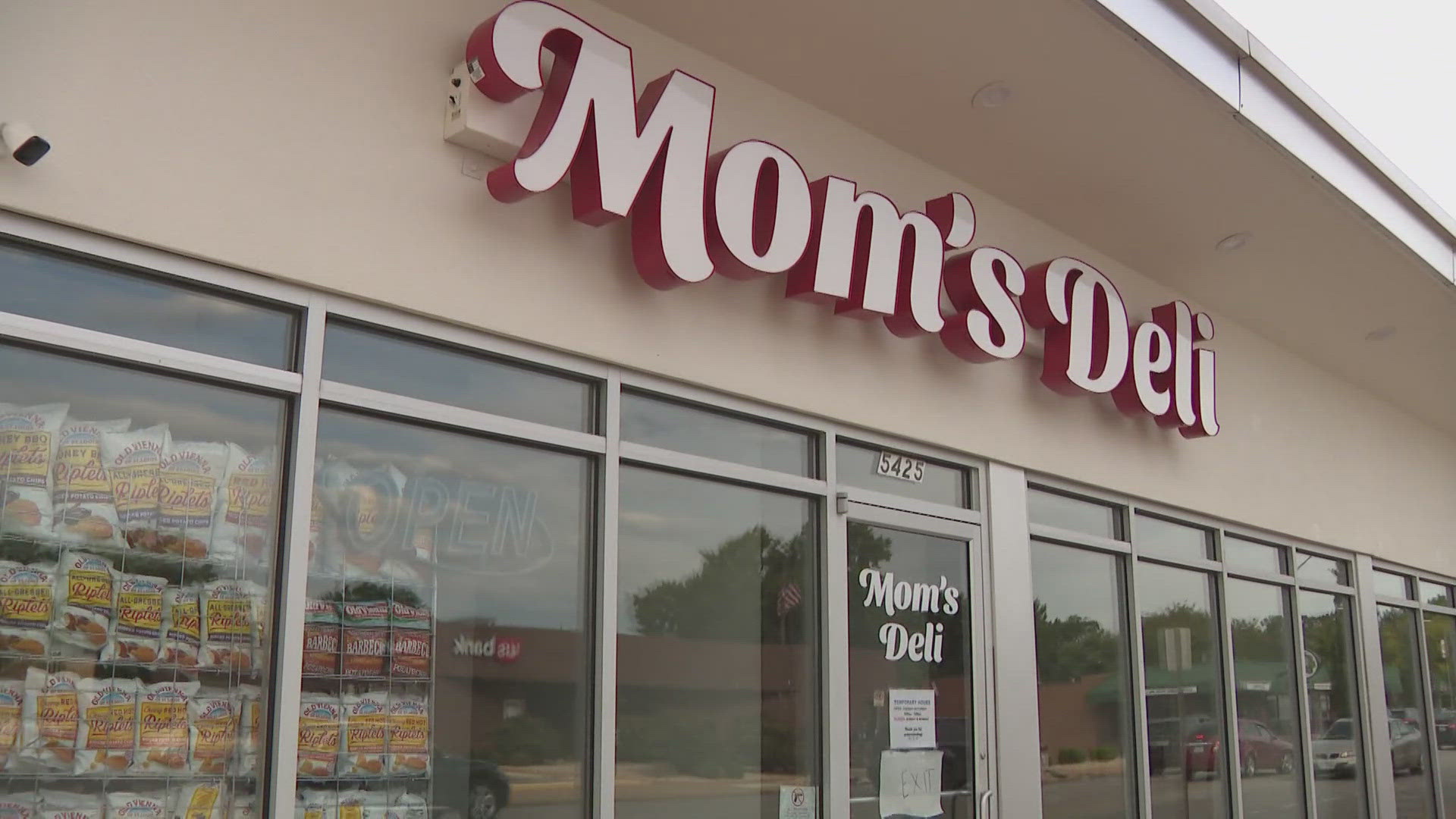 Mom's Deli reopens at new location | ksdk.com