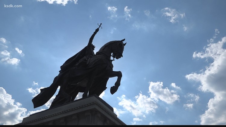 Petition: Remove St. Louis statue on Art Hill in Forest Park | ksdk.com