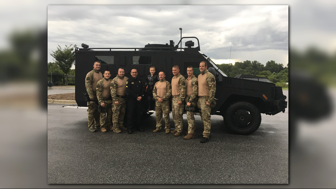 7-year-old builds bond with NC SWAT team | ksdk.com
