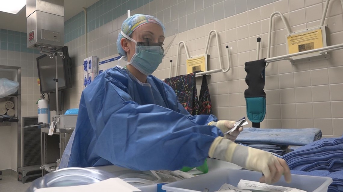 After 71 surgeries, she's now a nurse working in the operating room ...
